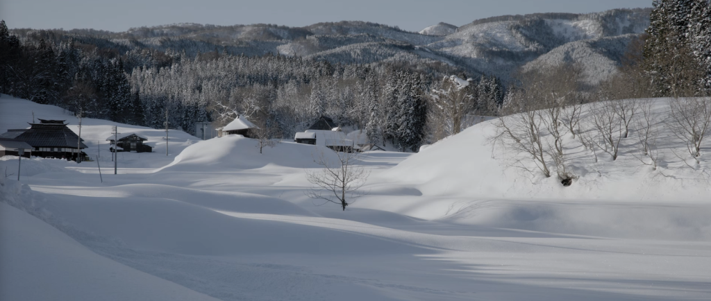 Home - YUKIGUNI-Lives shaped by snow