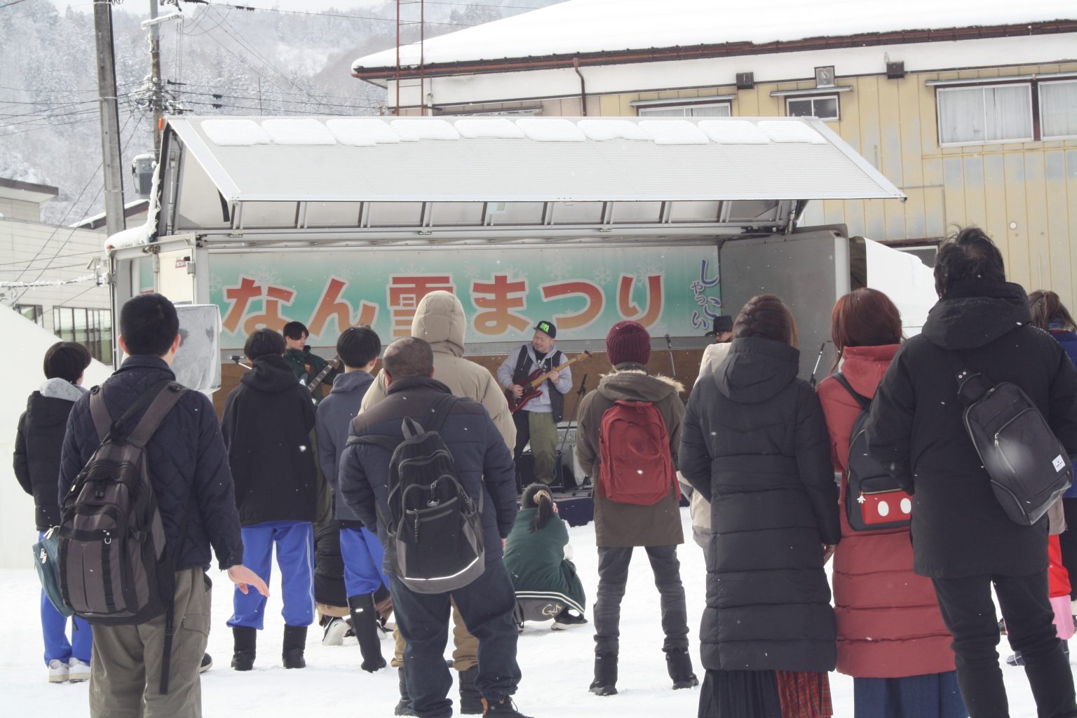 See the Skylanterns at Tsunan’s Famous Snow Festival - YUKIGUNI-Lives ...